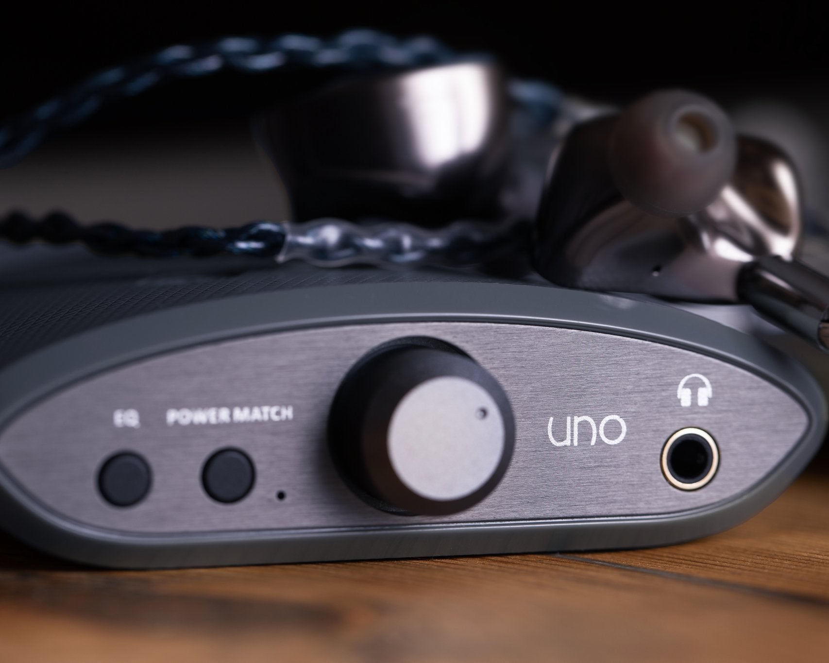 Uno: Pocket-Sized Desktop DAC with Tailored EQ Modes – iFi audio