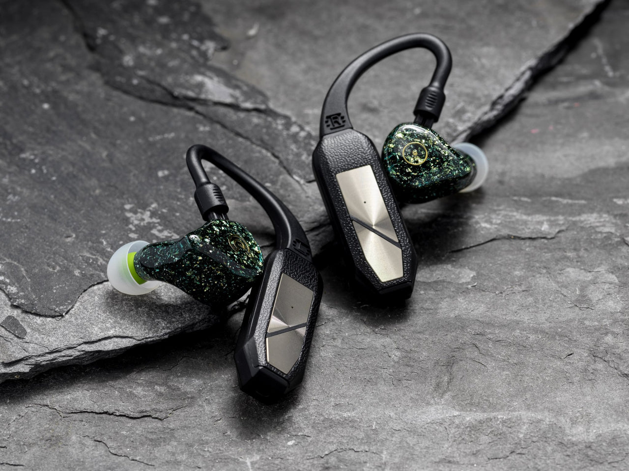 GO Pod - Transform Your IEMs into True Wireless Earbuds – iFi audio