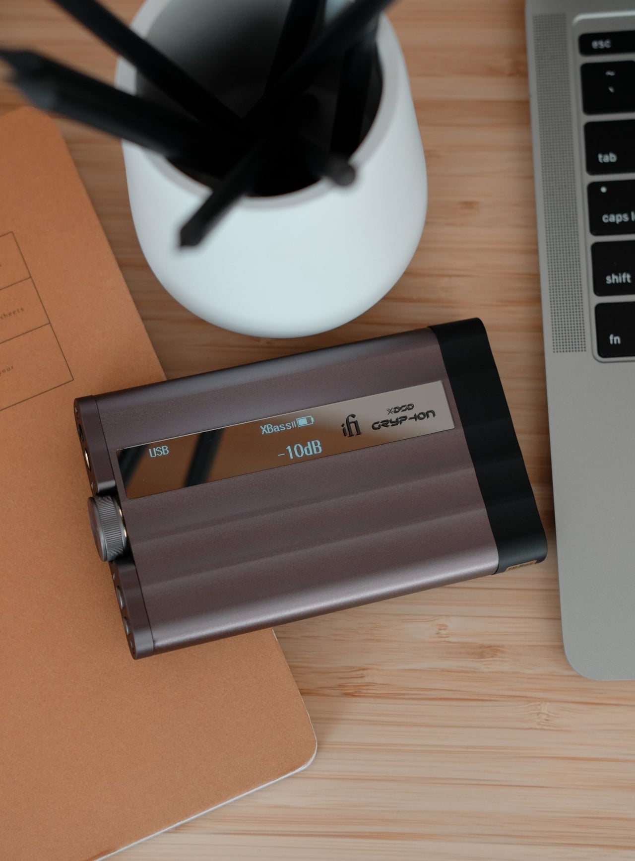 xDSD Gryphon Black - On the desk or in your pocket, be ready for ...